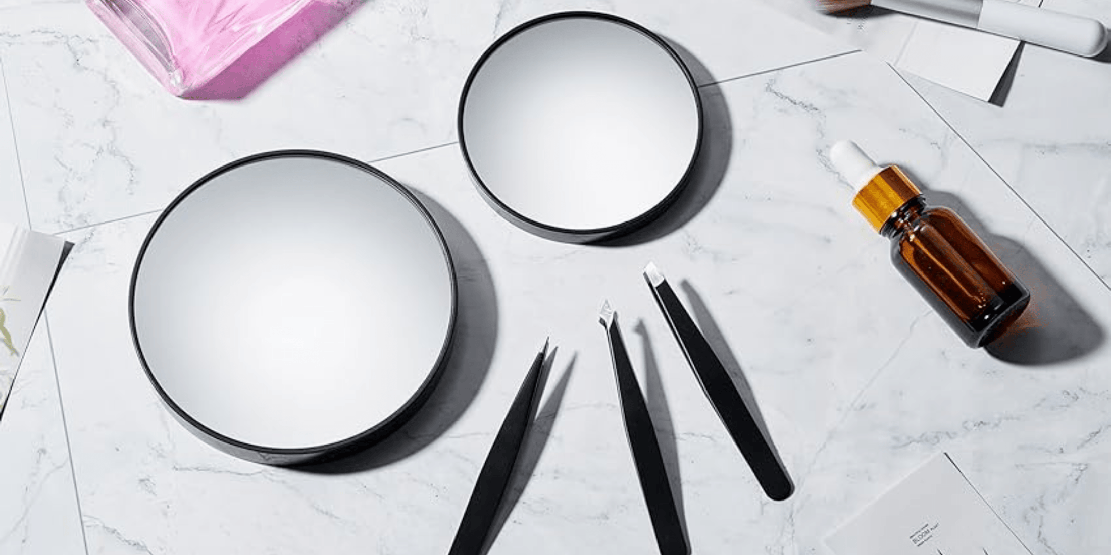 The Science Behind Magnifying Makeup Mirrors – OmiroDirect