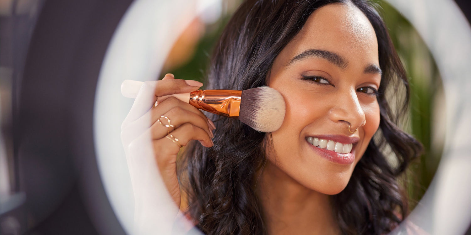 Mastering Magnifying Mirrors: Finding the Proper Distance for a Flawle ...